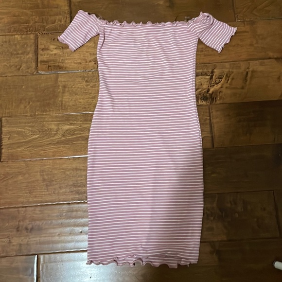 Garage | Dresses | Garage Clothing Heart Hips Off Shoulder Dress | Poshmark